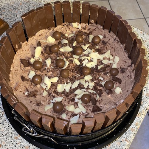 Recette Le Gâteau au chocolat Kit Kat® sur Chefclub original | chefclub.tv