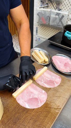 Mashed Potato-Crusted Cordon Bleu and other Chefclub US recipes ...